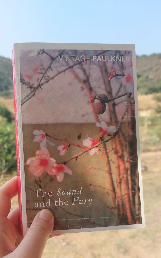 “The sound and the Fury” William Faulkner, 1929 / 「響きと怒り」ウィリアム・フォークナー ...