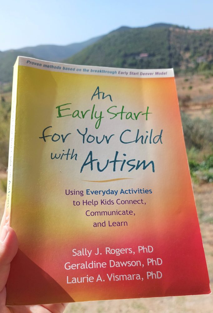 “An early start for your child with Autism” Sally J Rogers, 2012 / (自閉症 ...